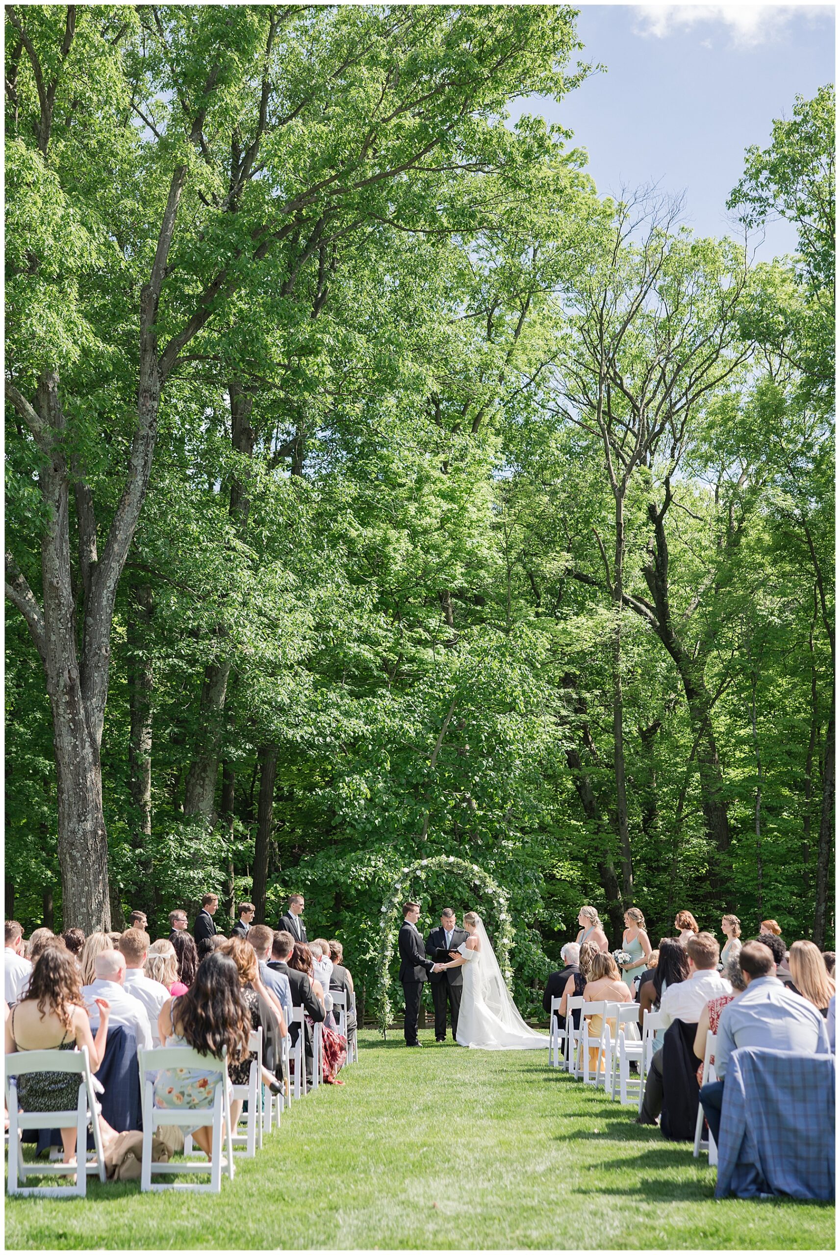 Wedding at The Dempsey Event Center - amandalaurencollective.com